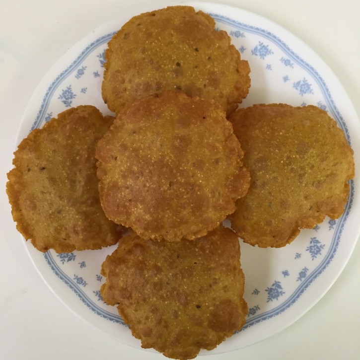 Tikhat Mithachi Puri Recipe (Spicy Poori Recipe) - Uma's Kitchen